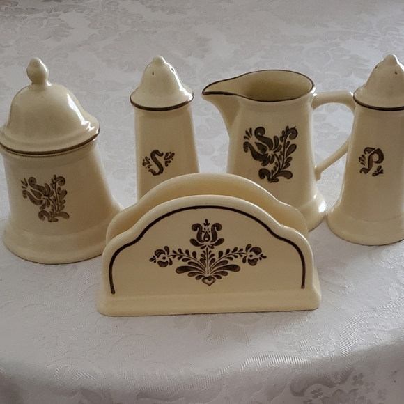 Pfaltzgraff | Dining | Vintage Pfaltzgraff Set | Poshmark